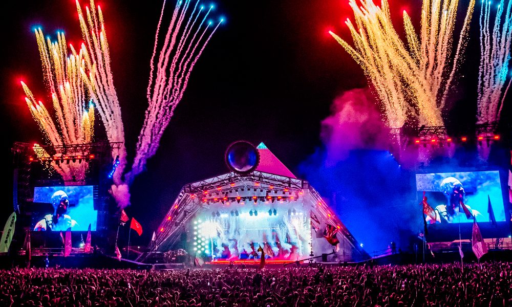 Glastonbury 2025 revela su lineup con Olivia Rodrigo, Charli xcx, The 1975 y más - Blog Joinnus